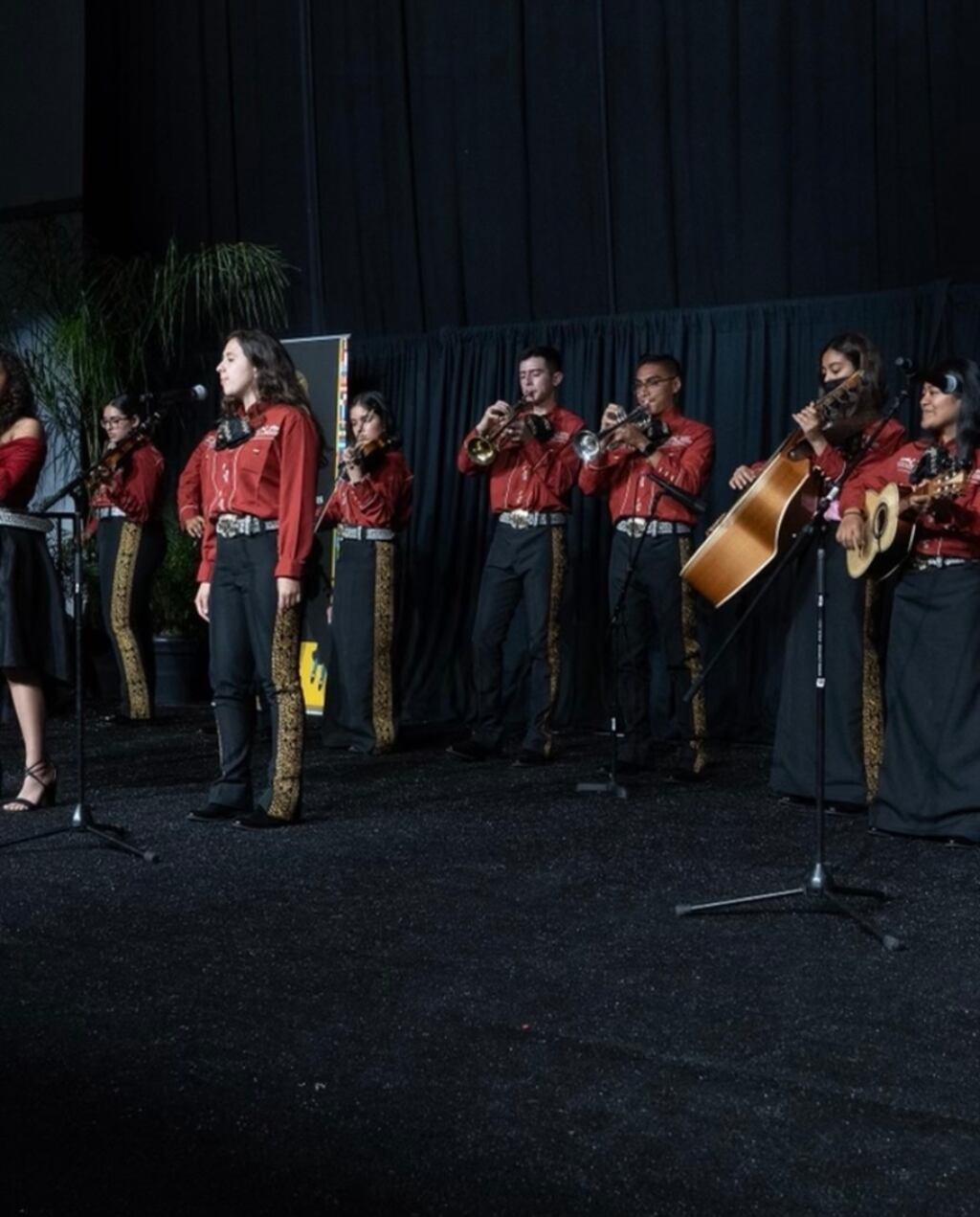 The Trojan Marching Band’s drum major is Hispanic for the second time ...